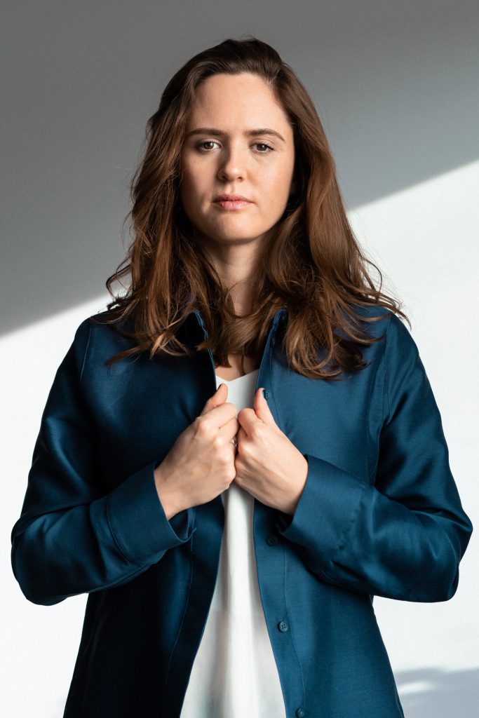 EMILY COX / ACTRESS – Luis Zeno Kuhn